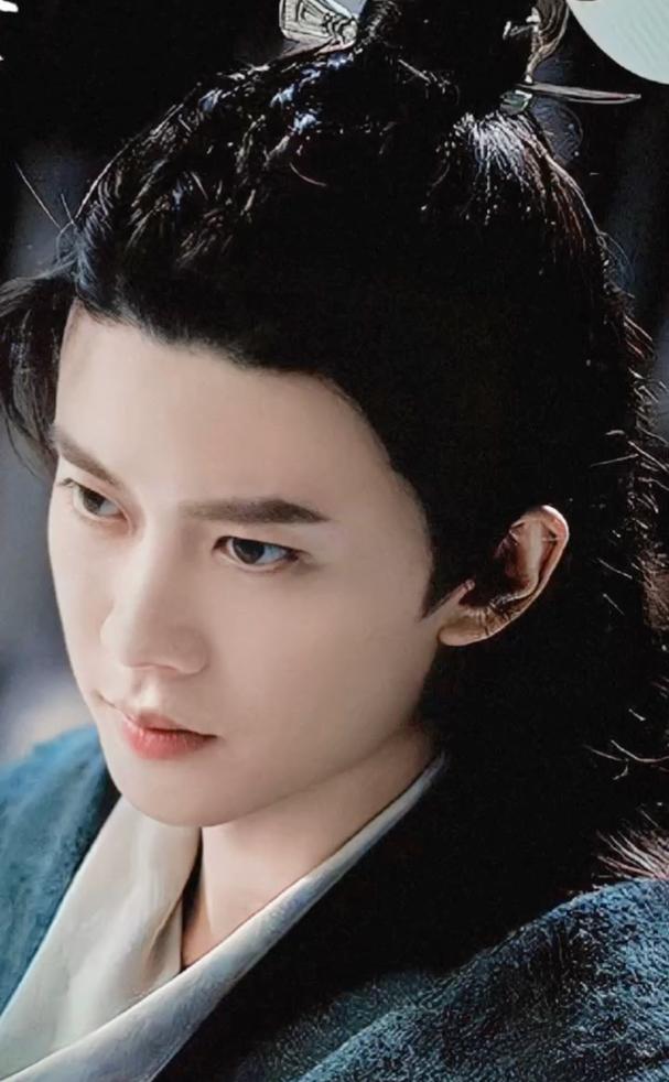 #任嘉伦# 重生后的啊纪与长意相遇了,这或许就是缘分吧@今日头条