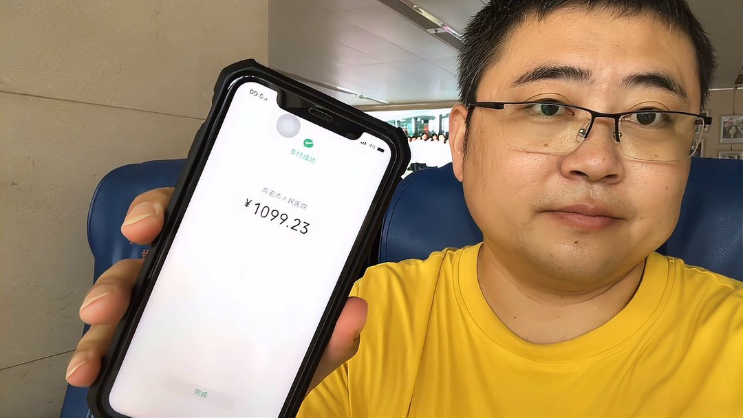 住院7天花费8000元,看看小伙用医保报销多少钱?算完吓一跳!