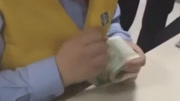点钞员这手法 真不是特技