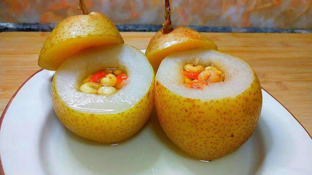 秋天天气干燥要多吃梨,两个梨自制"止咳神器"