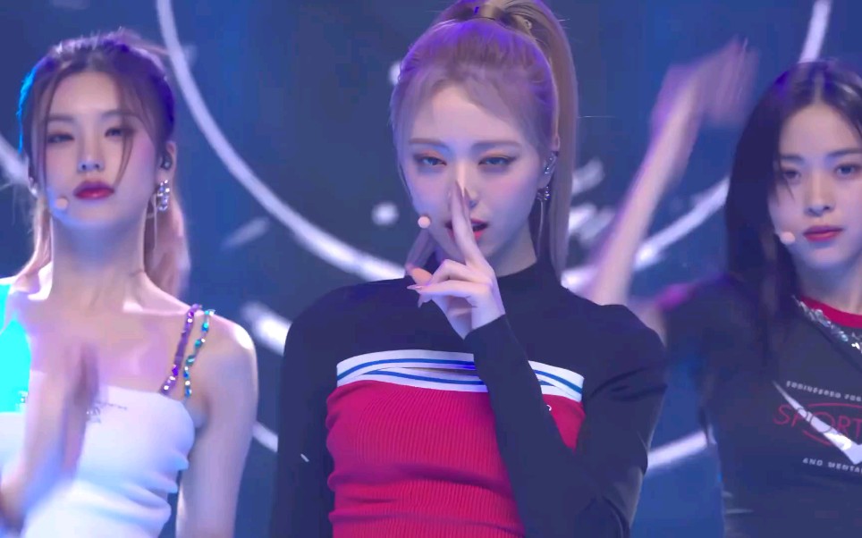 ITZY 日文新曲《Blah Blah Blah》4K打歌舞台!