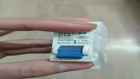 这些你见过吗,电工安全维修的妙招,大家觉得我说的有道理吗?