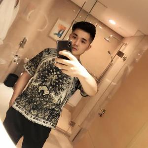 白鲨漠然 