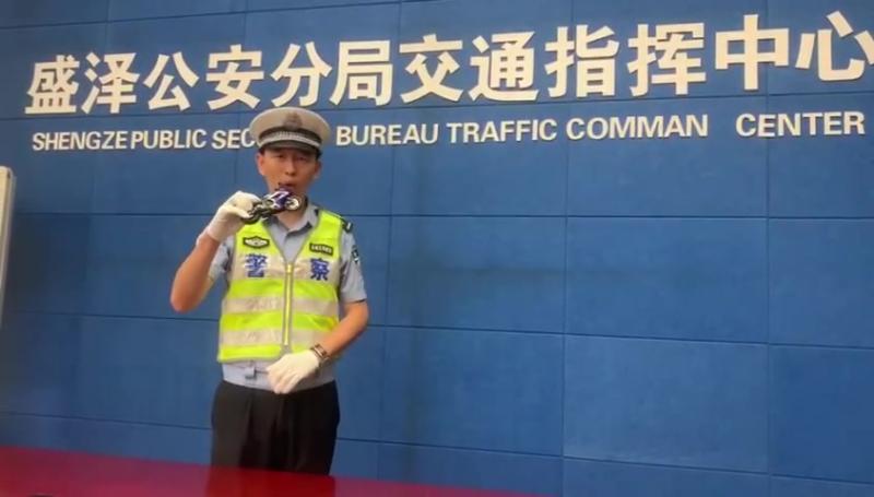 别急着看央视中秋晚会节目单,这还有一份【中秋出行小提示】请查收～