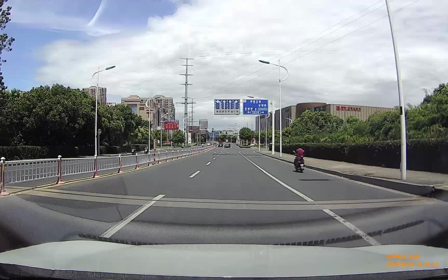 【被逼成路怒症患者的行车记录仪】 04 现代车主秀你*哪