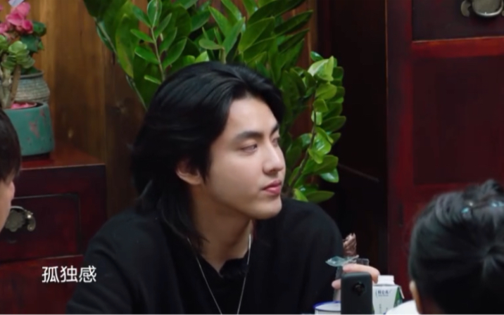 【向往的生活3】吴亦凡说自己越靠近30岁,越有孤独感,还表示自己35...