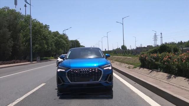 能文能武!奥迪Q3 Sportback日常驾驶很舒适 S挡+Dynamic模式