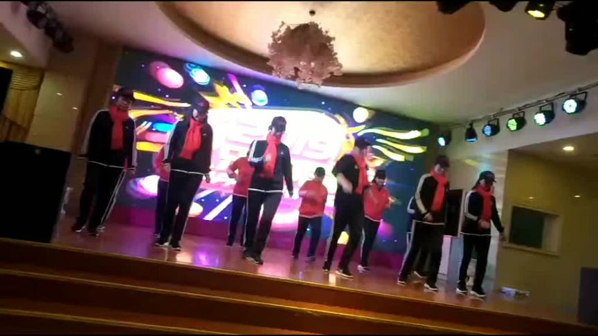 2019晚会,演出中!舞台上效果真爽快