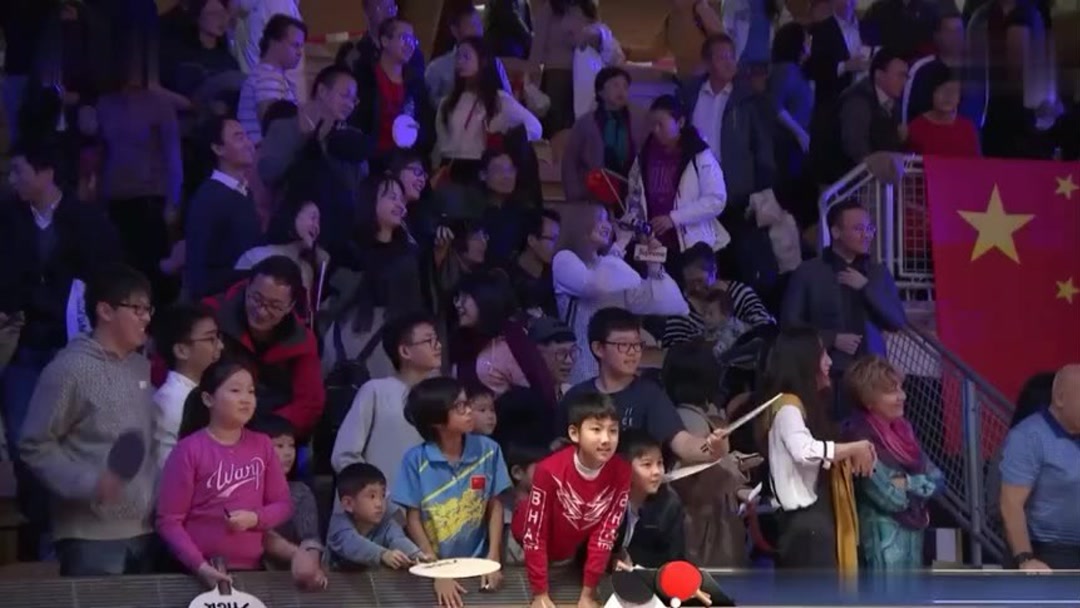 恭喜!樊振东击败许昕夺冠!赛后采访霸气又幽默!