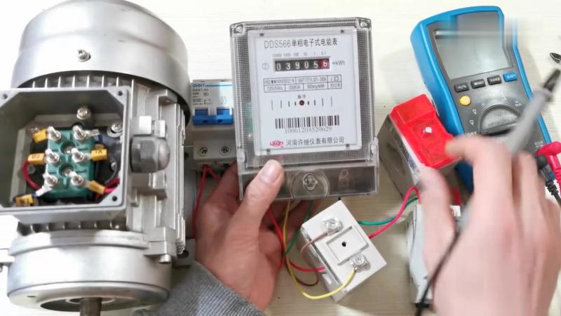 原来电费是这样计算出来的,如果你怀疑家里电费高,就自己算一下