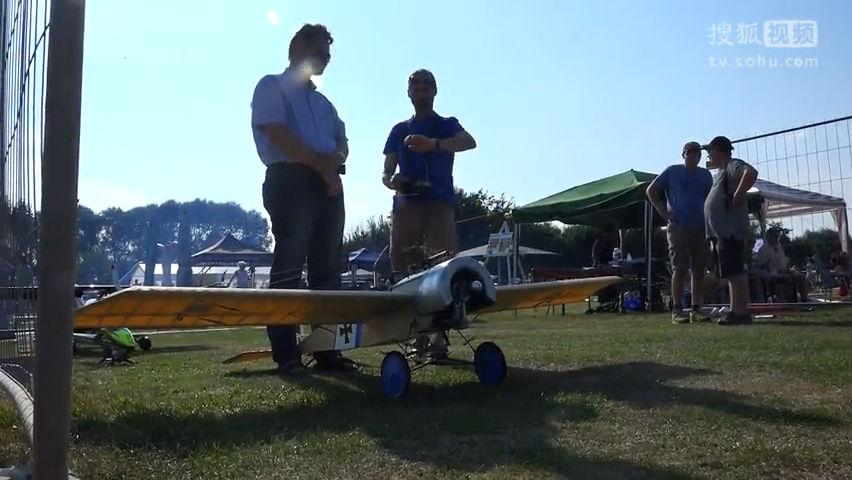 制作简单的单翼螺旋桨飞机