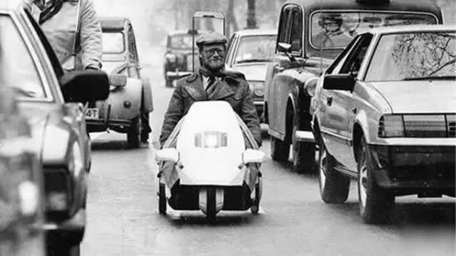 最早的电动自行车,被牛人拿来直接爆改,成品酷呆了