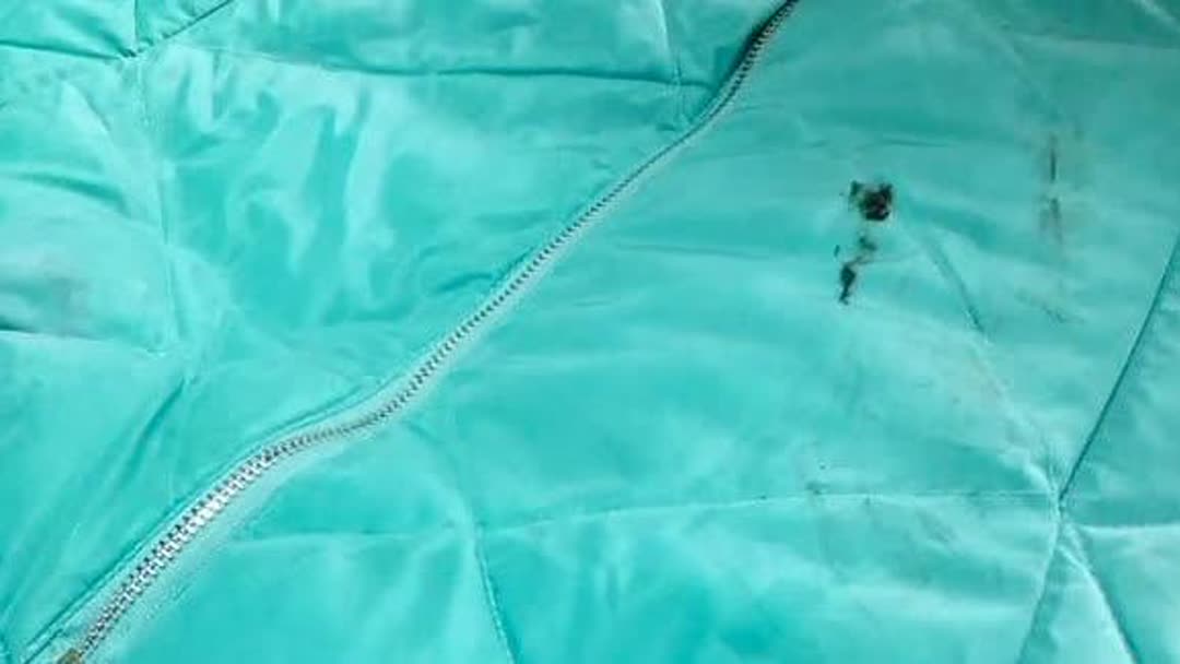 冬天衣服局部脏了,教你一招清洁法,不管什么污渍都能轻松搞定
