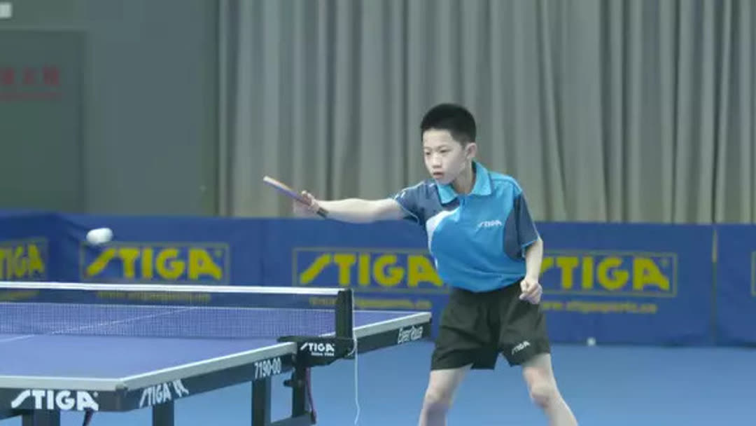 管好手腕,学好发力,谷云峰教您反手攻球启蒙训练,比正手简单!