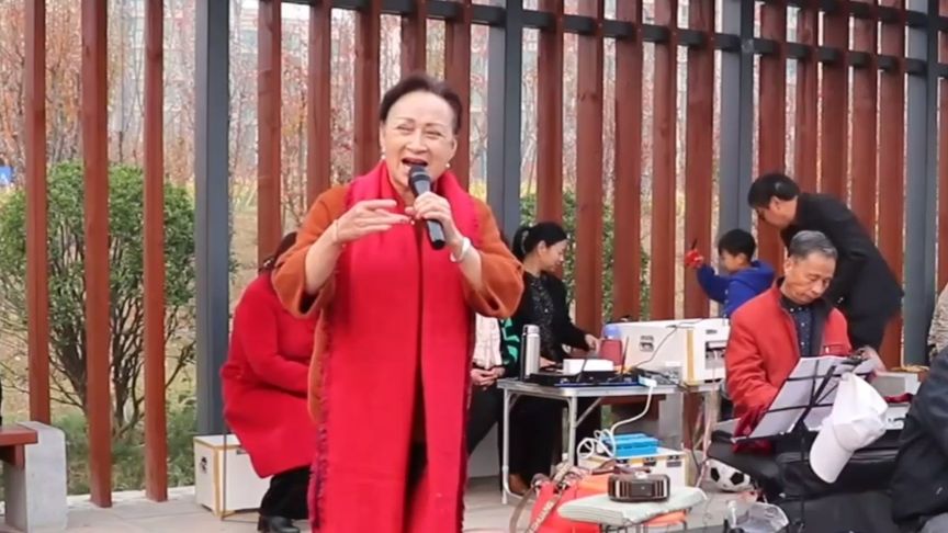 百姓戏迷广场,曲剧《哑女告状》选段,演唱:寇智霞