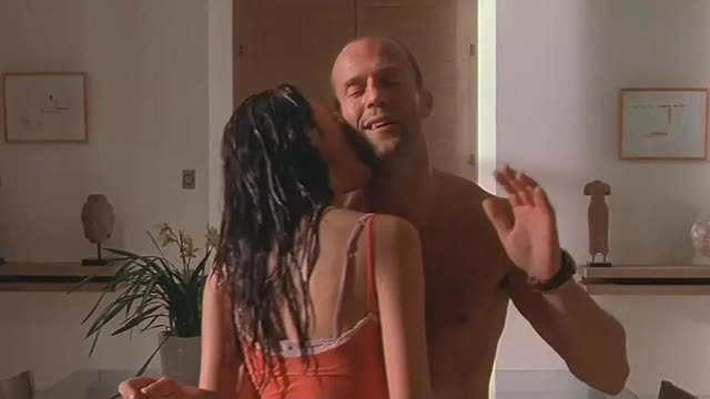 杰森斯坦森主演的这部动作片,全程紧张刺激,百看不厌!