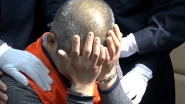 怀疑妻子不忠,报复曾被猥亵的对象。男子杀害2人,被执行死刑