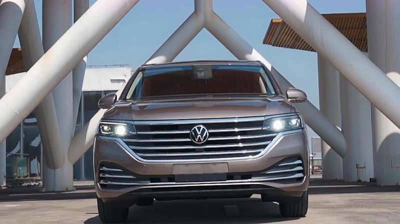 上汽大众全新MPV威然成都上市,起售28.68万,科技感十足