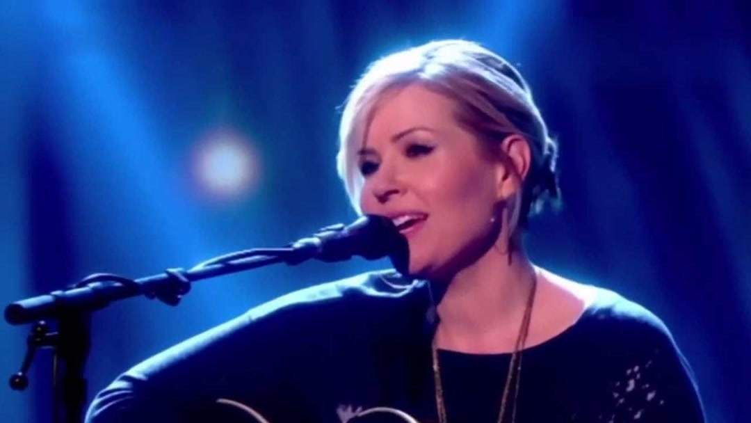 找了3年!初中时火遍校园的一首英文歌,终于找到了原唱现场!