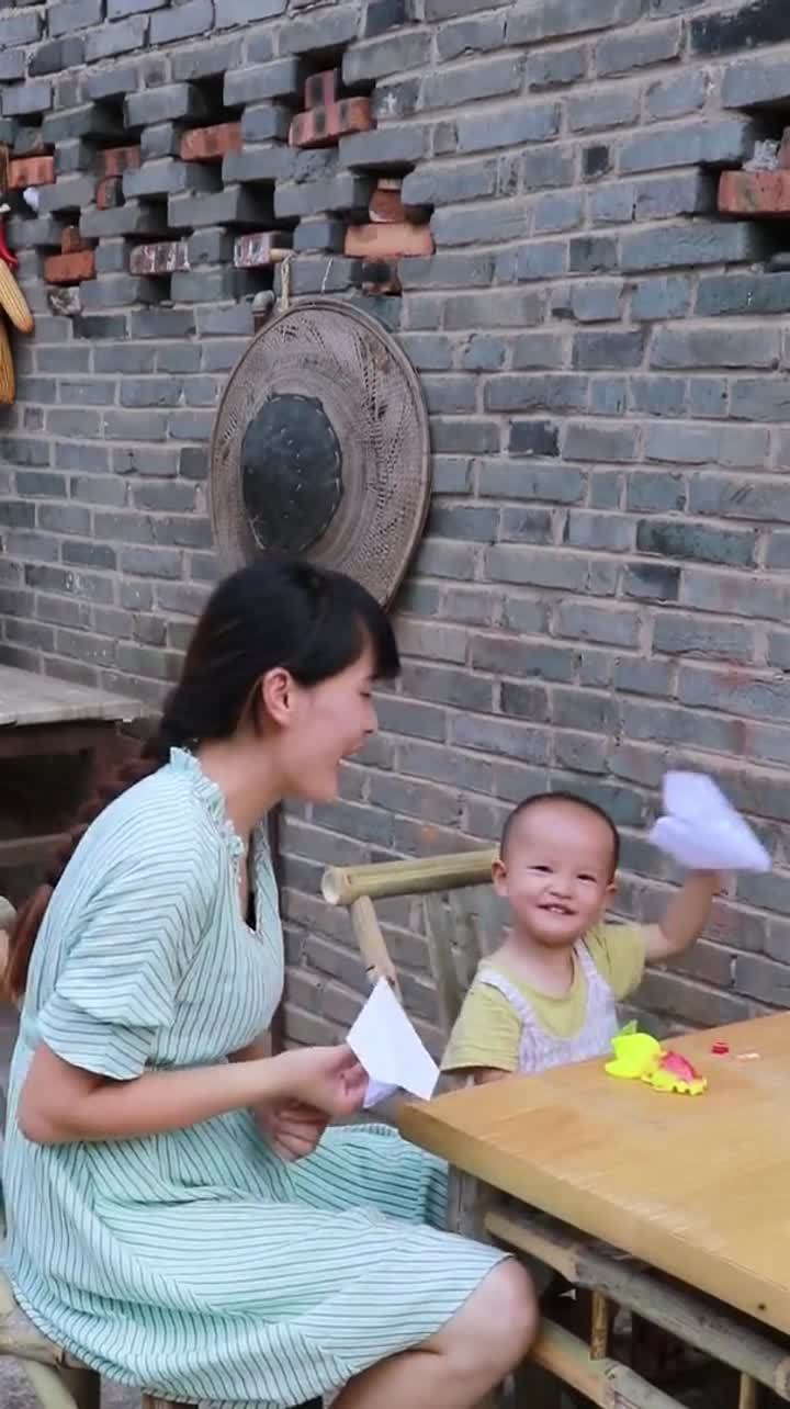 妈妈的味道最难忘,一款简单的家庭版蒸蛋糕,里里外外松软可口