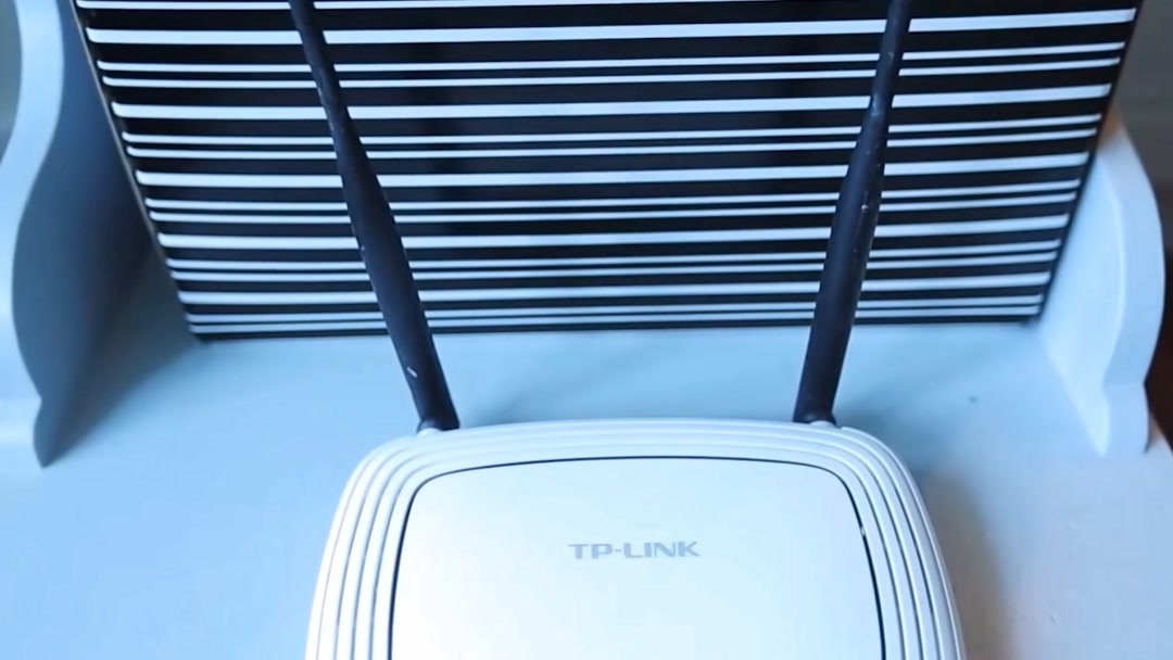 家里WIFI网速慢的原因找到了，看完赶紧让路由器远离这三样东西