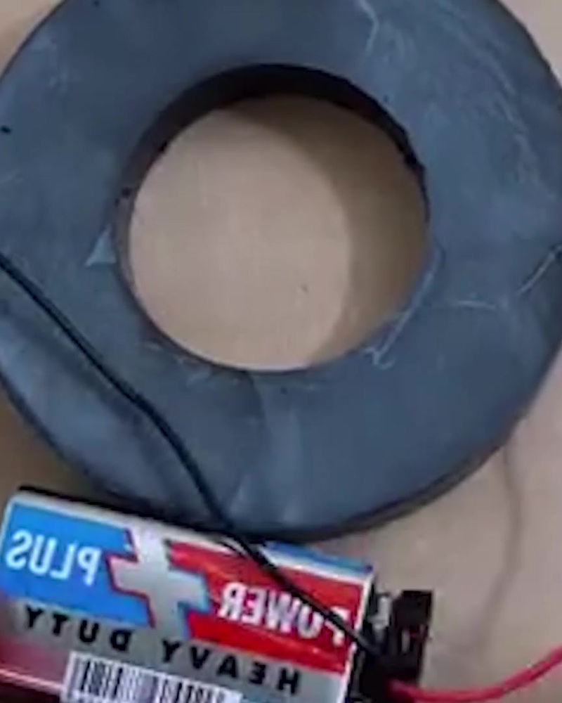 怎样用磁铁和线圈做一个直流电机,这创意太高能了!