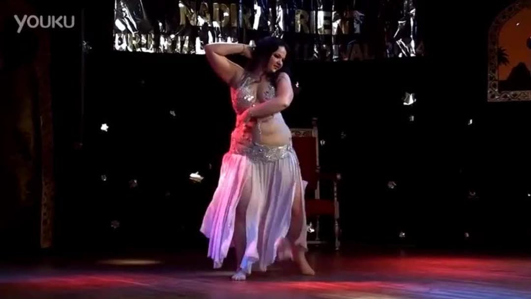 大码的风韵的肚皮舞