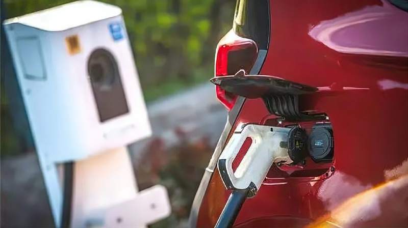 新能源汽车换电池比买新车还贵?到底是谣言还是真事?还能买吗?