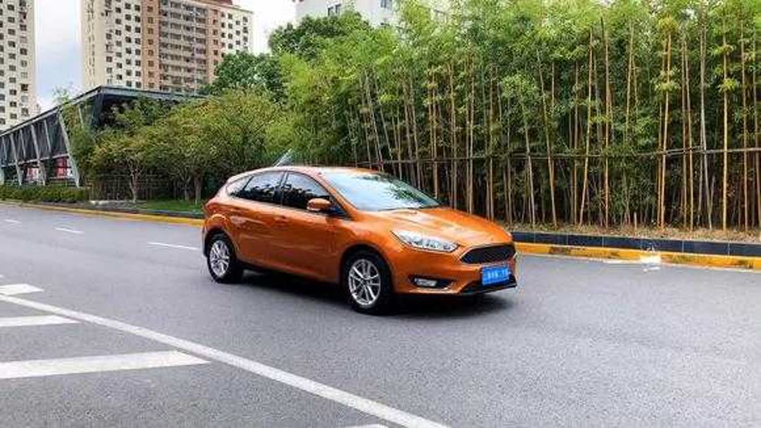 新款福克斯两厢1.0T自动超能风尚型,全新动力总成,2016年7月