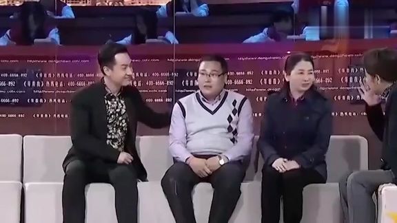 情感:37岁男子寻找恩人,恩人出现小伙非常激动,画面太感人