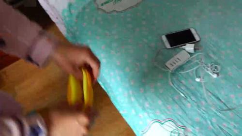 床边缝一个搓澡巾的妙用,一般人我不告诉她