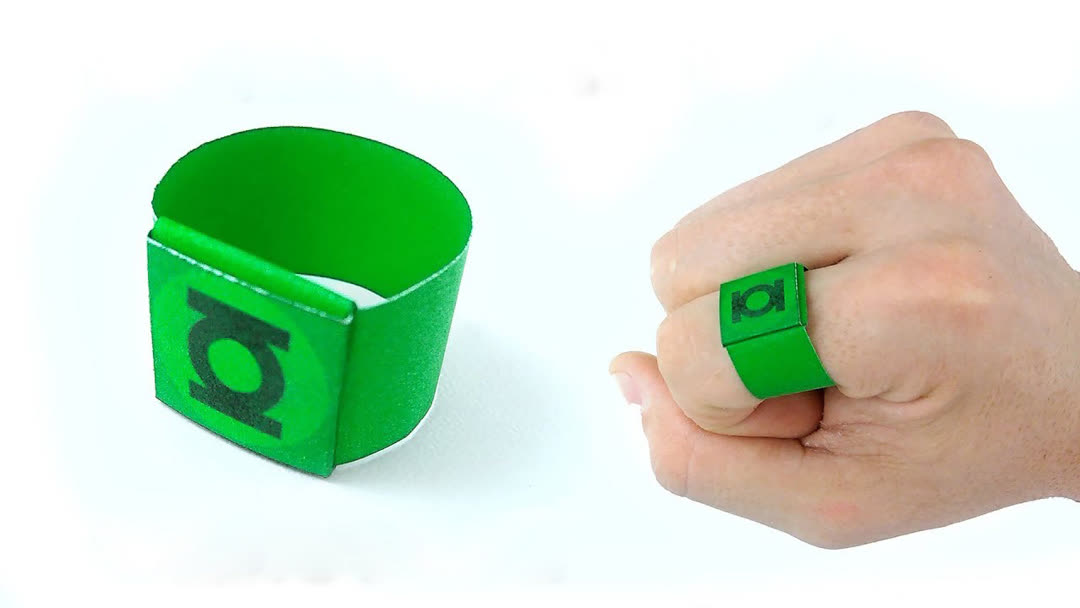 给你一张小纸条,你能想象它能做什么,比如简单的折纸戒指!