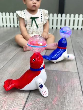 ...哭不闹#引导宝宝爬行玩具 #儿童玩具 #哄娃神器 #转球海狮 #转圈小狗