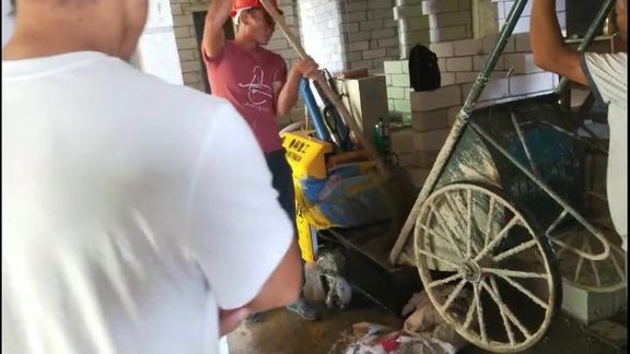 全液压系统控制使用寿命8年二次结构输送泵,二次结构砼输送泵视频