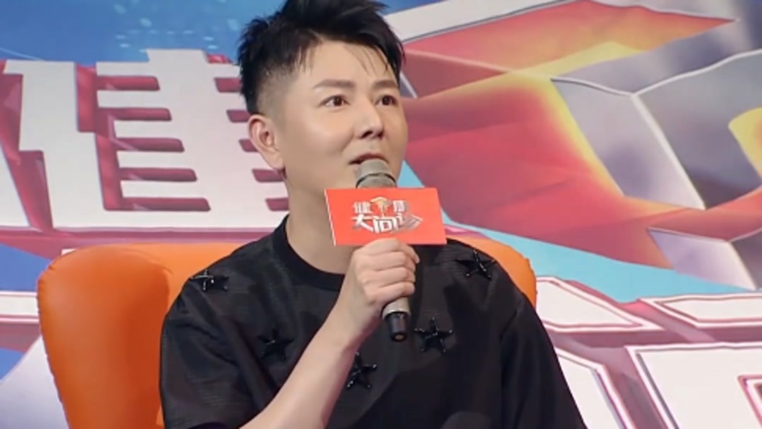 男子谈艾草使用方法 艾草功效很多