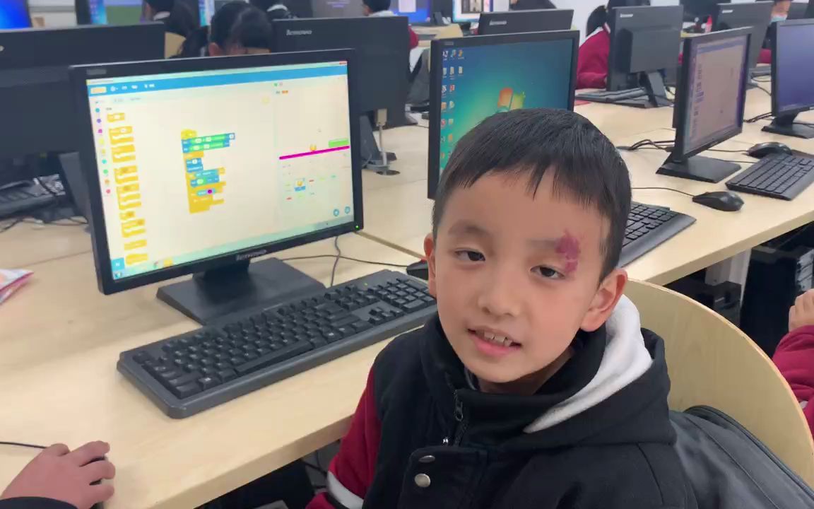 小栈年度作品-图形化编程-蒲果