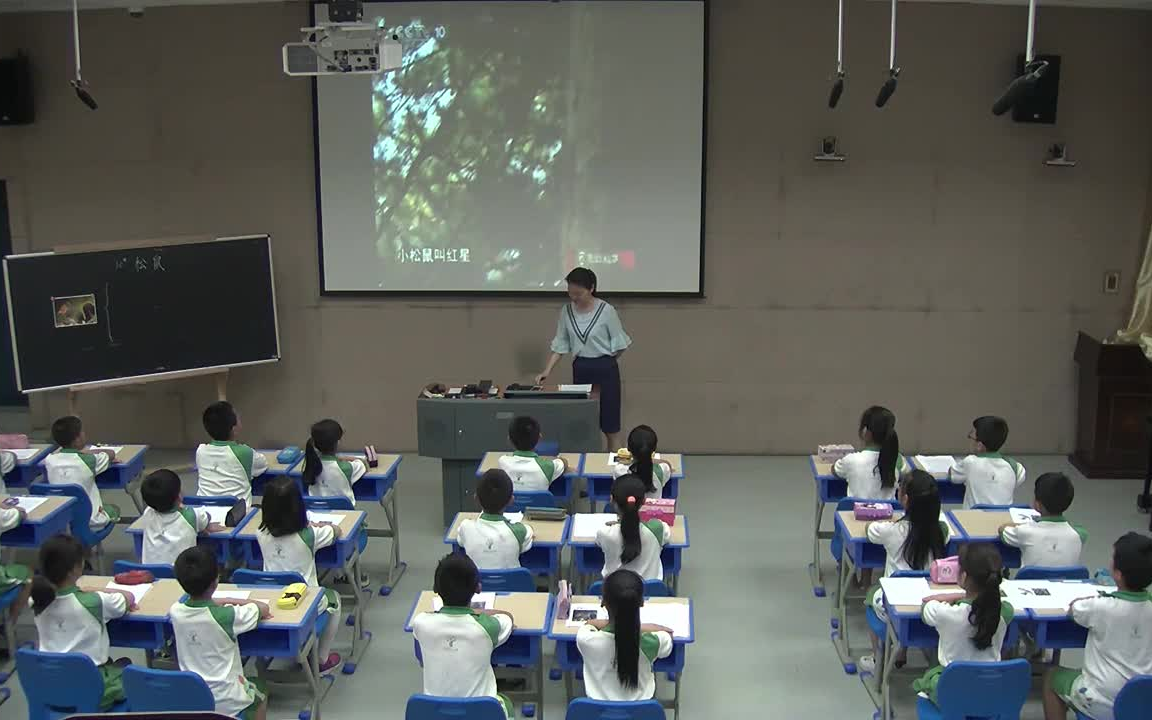 《10 松鼠》(黄老师)