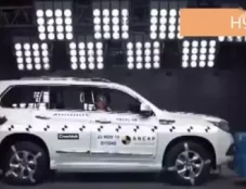 哈佛H9撞击测试, 国产车安全性也是不错的