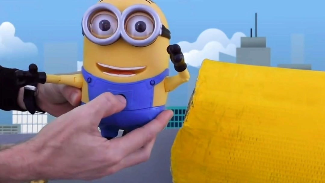 如何用橡皮泥制作一个可爱的小黄人