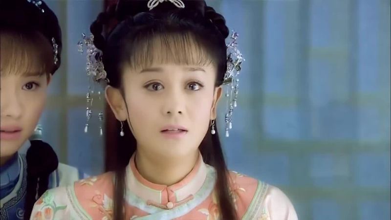 新还珠格格: 小燕子偷溜出宫与紫薇见面, 紫薇对小燕子羡慕嫉妒恨啊