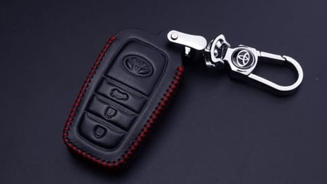 汽车遥控钥匙没电就尴尬了,...