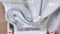 河南许昌师傅:马桶堵了不用愁,维修师傅教你怎样疏,新型马桶疏通器不...