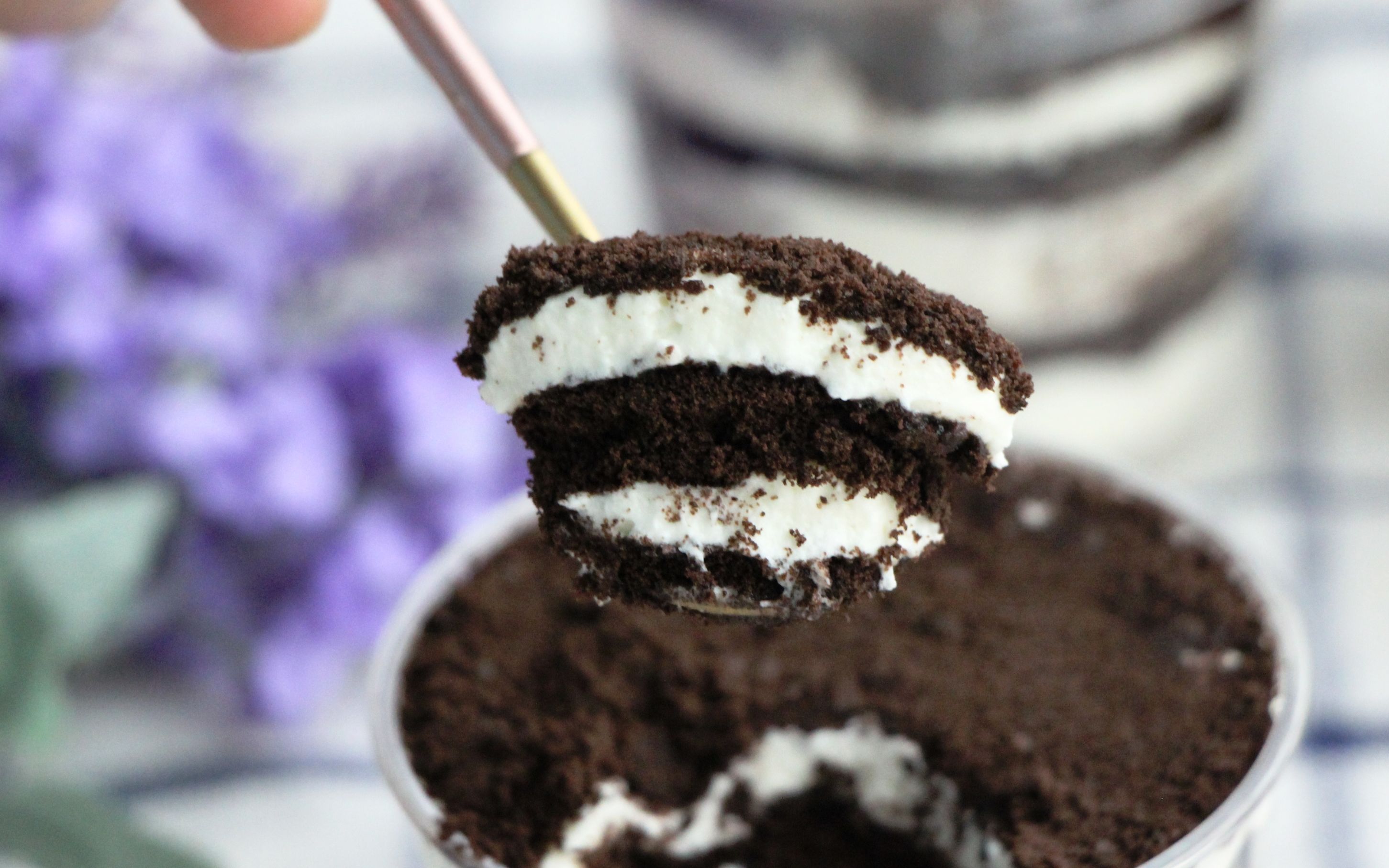 自制一款简单的奶油小蛋糕,不用烤箱不打蛋,又健康又好吃