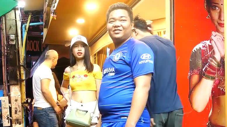 去泰国旅游要注意!泰国导游介绍的服务,有的是骗人的!