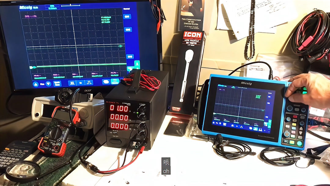 老美用麦科信智能示波器测试直流电源(电压部分)