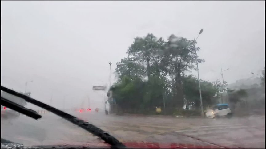 新设计游船航线,签下百人团建首航(八月初),然后风调雨顺。