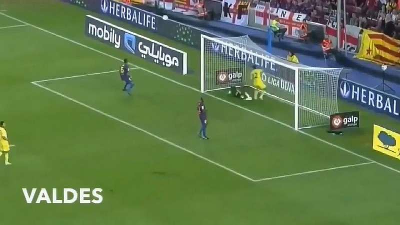 精彩时刻!热血沸腾,10大守门员拯救了这个“世界”镜头