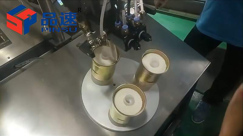 品速过滤器滤芯端盖三工位转盘点灌注打胶机视频