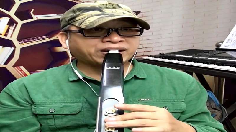 《挡不住的思念》电吹管版,民间艺人吹出悠扬的旋律,令人陶醉!