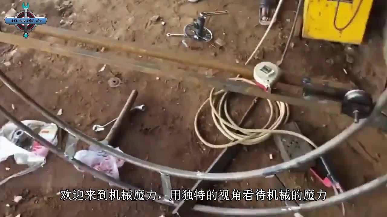 印度牛人自制单轮自行车,骑起来才知道什么叫开挂